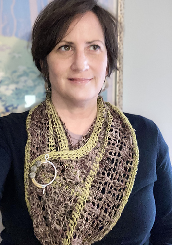 Ravelry: Dew Drops Cowl pattern by Fiona Langtry