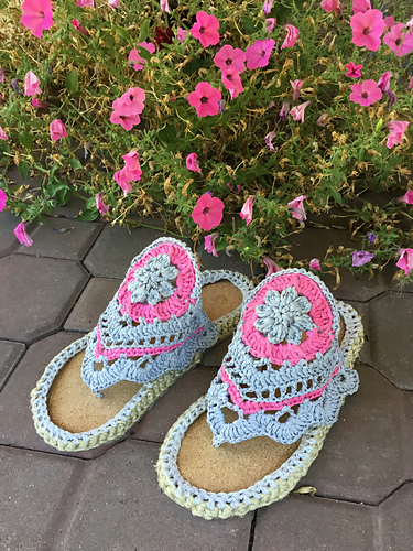 Ravelry: Flower Power Hippie Sandals pattern by Sophie and Me-Ingunn ...