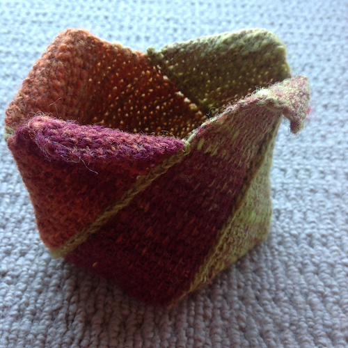 Ravelry: Tunisian Ort Bag pattern by Robynn-El Ross