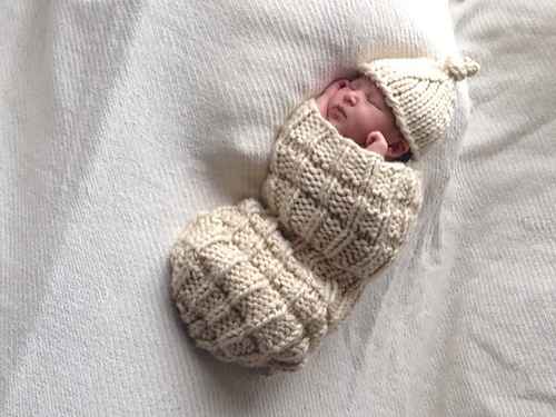Ravelry: Peanut Shell pattern by Monica Stange