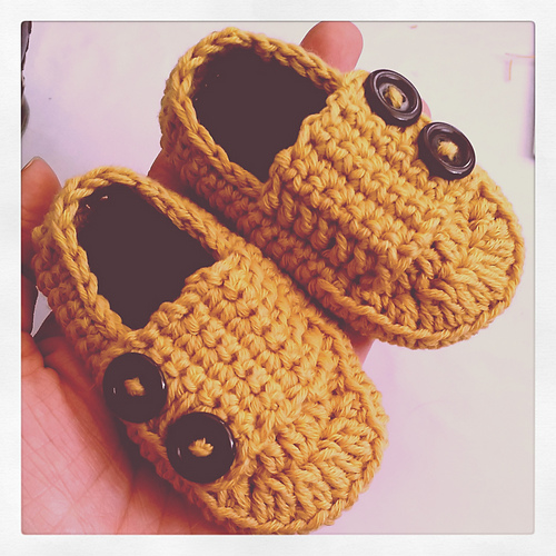 Ravelry: Little Man Button Loafers pattern by Chelsie Brady