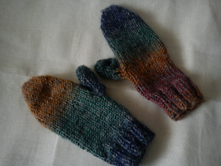 Ravelry: RoryRay's Mittens in different colours