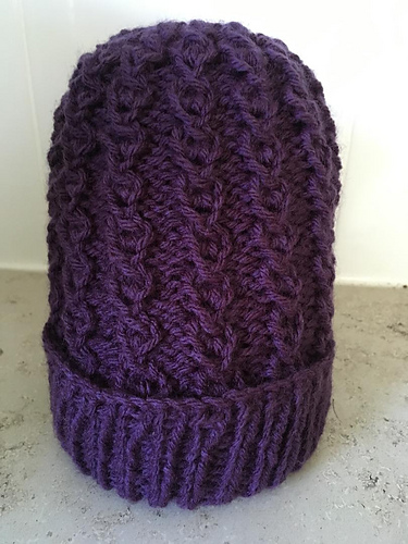 Ravelry: Extra Twisted Hat pattern by Bluestockinette Designs