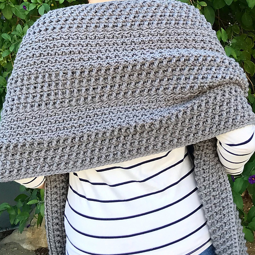 Ravelry: Mammoth Wrap pattern by Rosalie Rivera