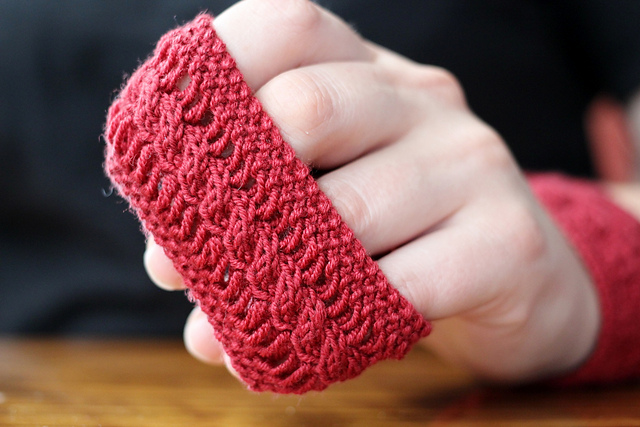 Ravelry: Snakes & Ladders Cuff pattern by Rosalind Craft Supplies