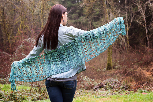 Ravelry: Rose Trellis Shawlette pattern by Darla J. Fanton