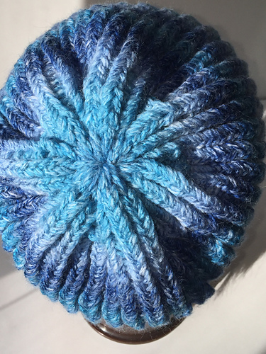 Ravelry: Single Strand Stripe Slouch pattern by Angela Steffen