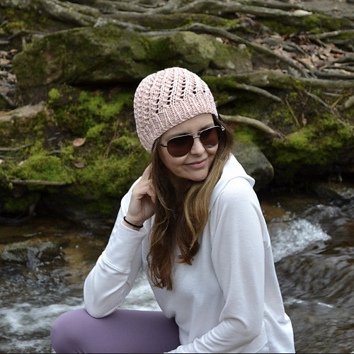 Ravelry: Azalea Beanie pattern by Rosehip Lane