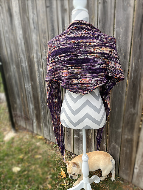 Ravelry: Pool Party Shawl pattern by Roxanne Yeun