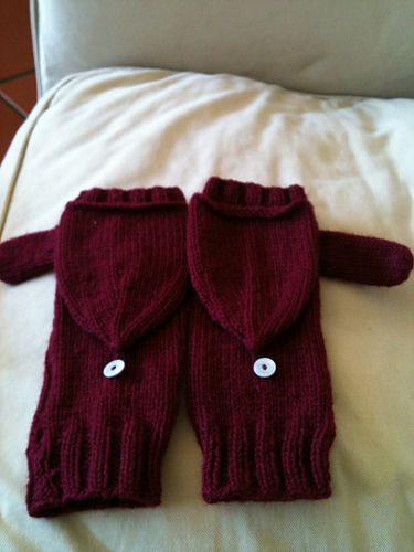 Ravelry: Two-needle simple convertible mitts pattern by Natalie Jubb