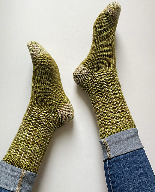 Ravelry: Olive Socks pattern by Hayley Alexandra