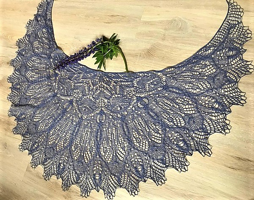 Ravelry: Queen of Shamakha pattern by Alla Borisova