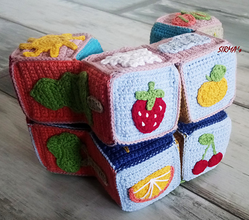 Ravelry: Activity Cube Transformer pattern by Tanya Borisova