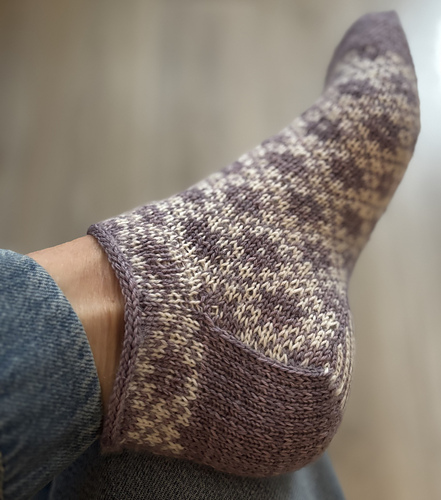 Ravelry: Auseklis Socks pattern by Zanete Knits