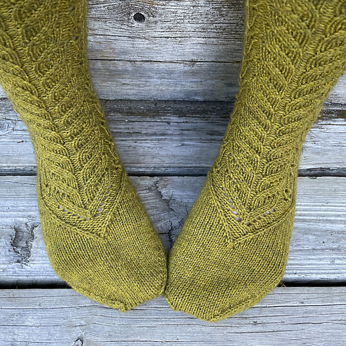 Ravelry: Woodsia pattern by Heidi Alander