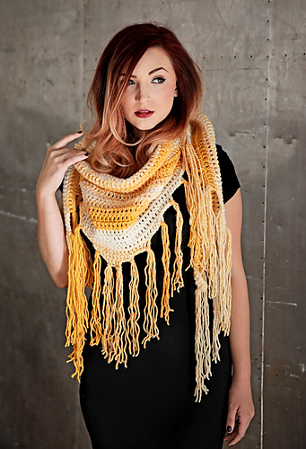 Ravelry: Scarfie Scarf pattern by Salena Baca