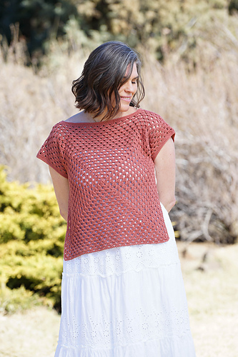 Ravelry: Granny Square Side Split Top pattern by Salena Baca