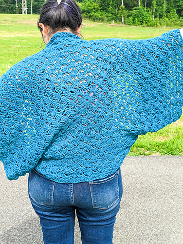 Ravelry: Venus Shell Cocoon Cardigan pattern by Katie Clary