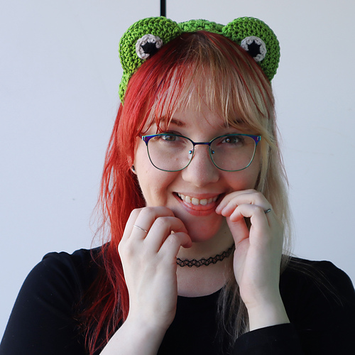 Ravelry: Cottage Core Bandana Headband pattern by Sam Bartley