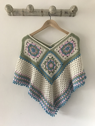 Ravelry: Summer Nights Poncho pattern by Samantha Sabido