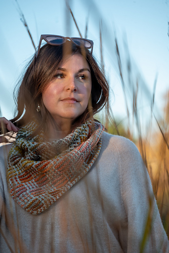 Ravelry: Grid Gambit pattern by Samantha Guerin