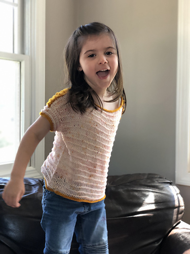 Ravelry: Mini Magpie pattern by Skeinanigans