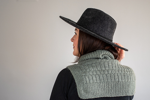 Ravelry: Coffee Run Collar pattern by Samantha Guerin