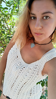 Ravelry: Top Trigal pattern by Fernanda Diaz