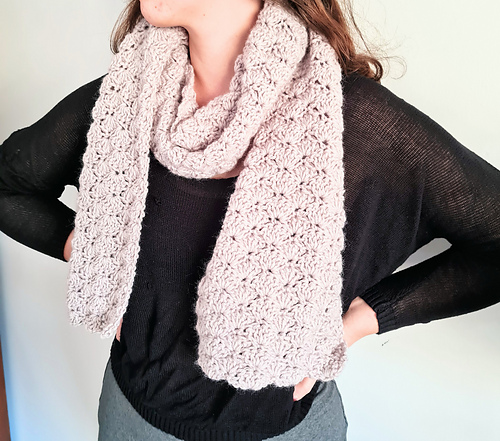 Ravelry: Lilac Scarf pattern by Sandra Regev