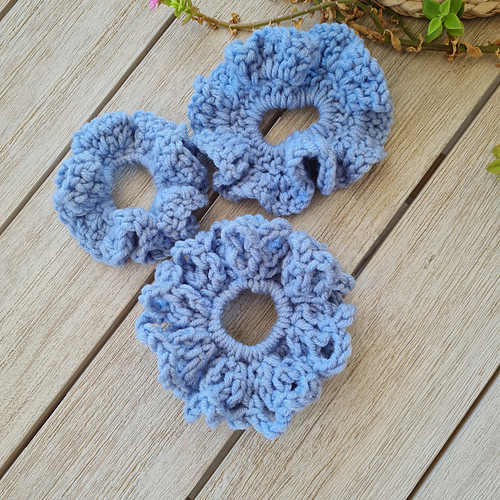 Ravelry: Simple Scrunchie pattern by Sandra Regev