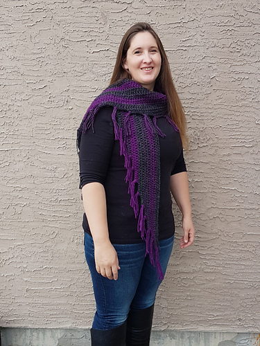 Ravelry: Scarfie Scarf pattern by Salena Baca