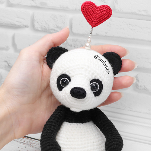 Ravelry: Panda alien Valentine pattern by Oksana Berejshik