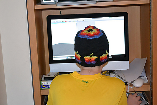 Ravelry: Appley Hat for a Techie pattern by Sara Sprung