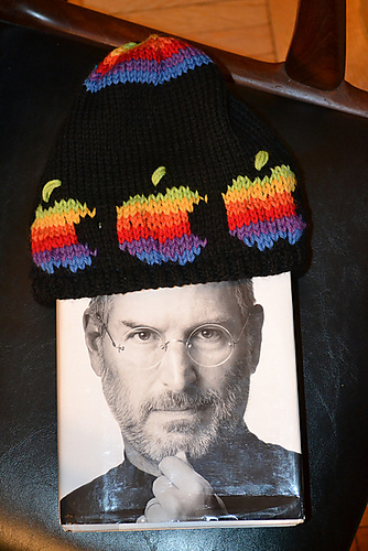 Ravelry: Appley Hat for a Techie pattern by Sara Sprung