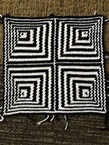 Ravelry: Circlesquare pattern by Sara Murray