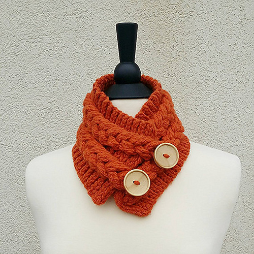 Ravelry: Celtic Braid Cowl pattern by Sarah Bonones