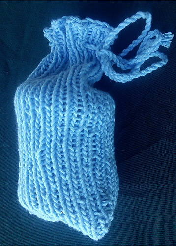 Ravelry: Ribbed Bag of Many Things pattern by Sarah Dawn