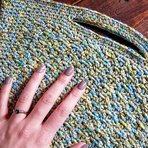 Ravelry: Market Blossom Tote pattern by Sarah Locke
