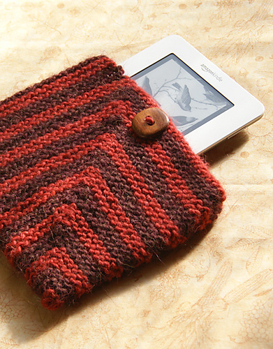 Ravelry: Montera Kindle Cover pattern by Susan Mills Knits