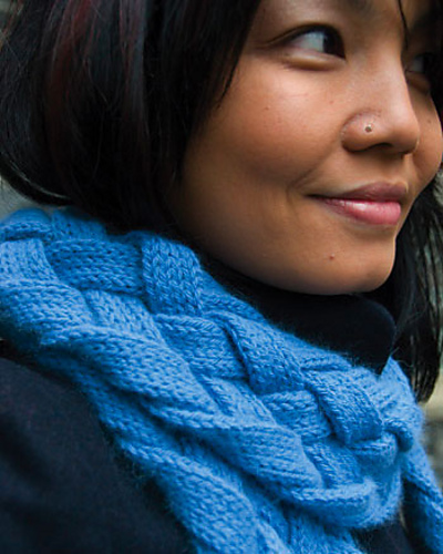 Ravelry: Woven Trellis Scarf pattern by Kristen TenDyke
