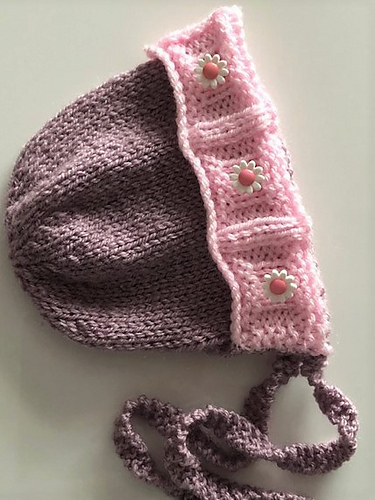 Ravelry: Pretty and Square Baby Bonnet pattern by Mary Edwards