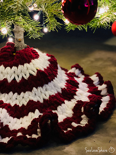 Ravelry: Blanket-EZ-Mini Tree Skirt pattern by See Love Share