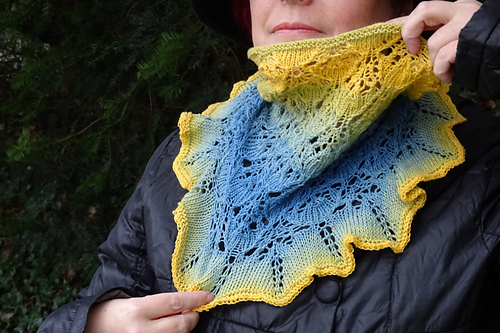 Ravelry: Helios Dragon cowl pattern by Red and the Wolf Designs
