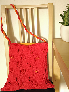 Ravelry: Phoenix Feathers Bag pattern by Red and the Wolf Designs