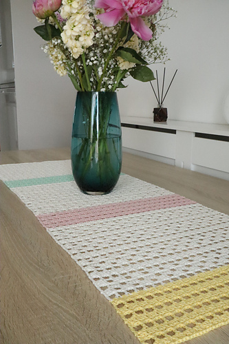 Ravelry: Fleur Filet Crochet Table Runner pattern by Miroslava Mihalkova