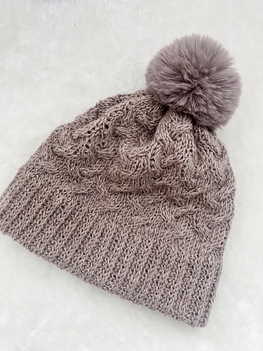 Ravelry: Lana Hat pattern by Miroslava Mihalkova