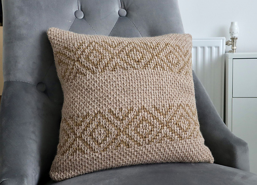 Ravelry: Mellow Pillow pattern by Miroslava Mihalkova