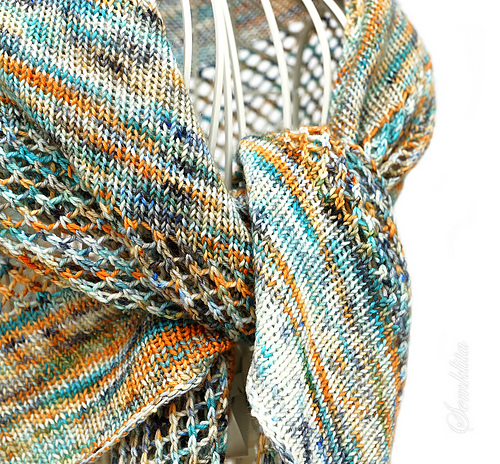 Ravelry: Asymmetry pattern by Yulia Tkachenko