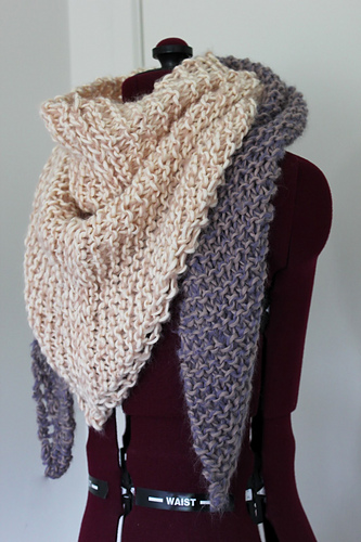 Ravelry: Triangle scarf pattern by Seraphym Handmade