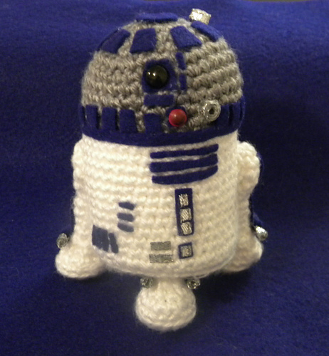 Ravelry: R2D2 Amigurumi Pattern pattern by Joanna Ma